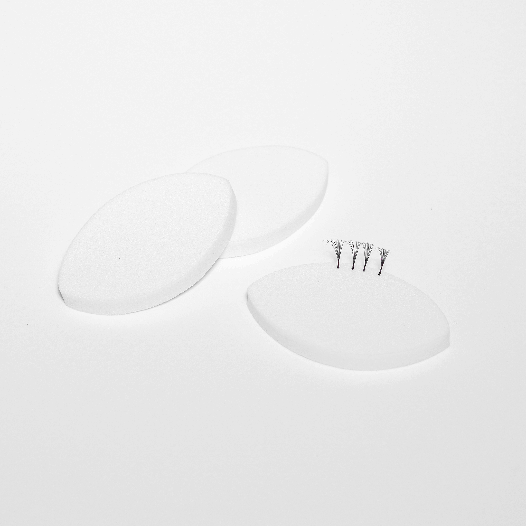 Eye-Shaped Practice Sponge – Jinn Beauty